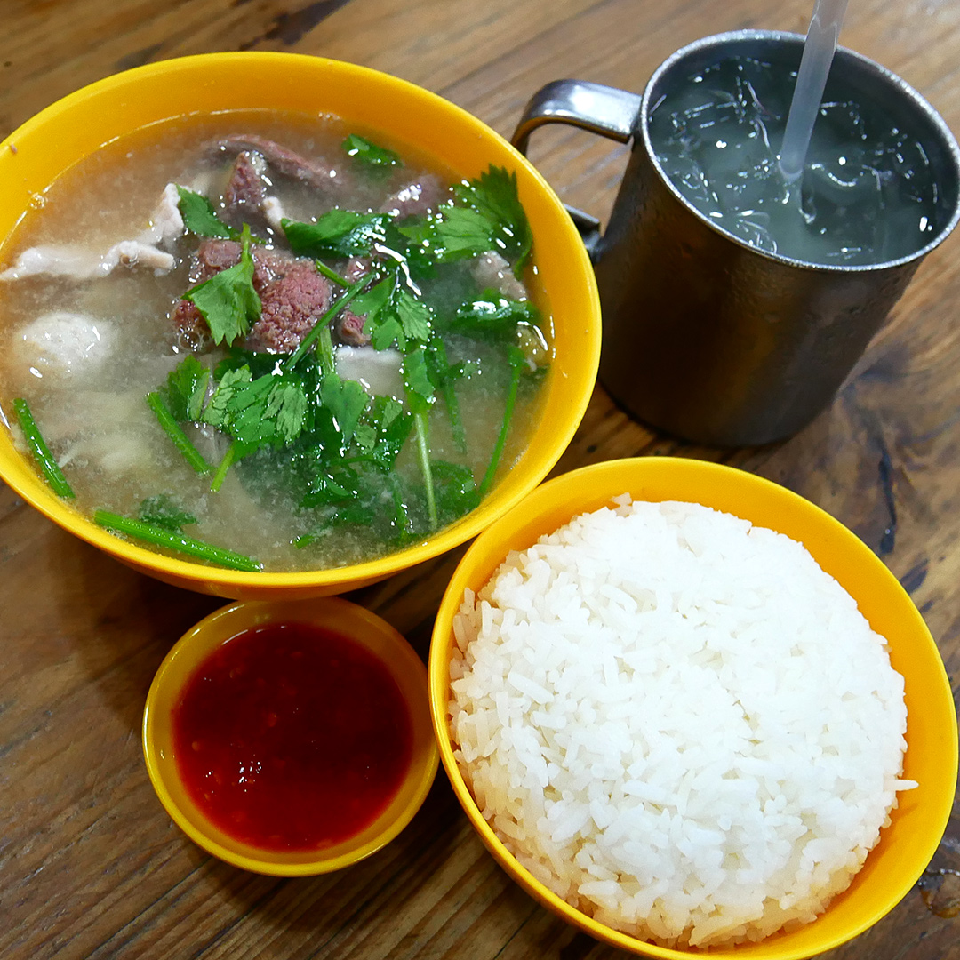 Authentic Mun Chee Kee King of Pig's Organ Soup